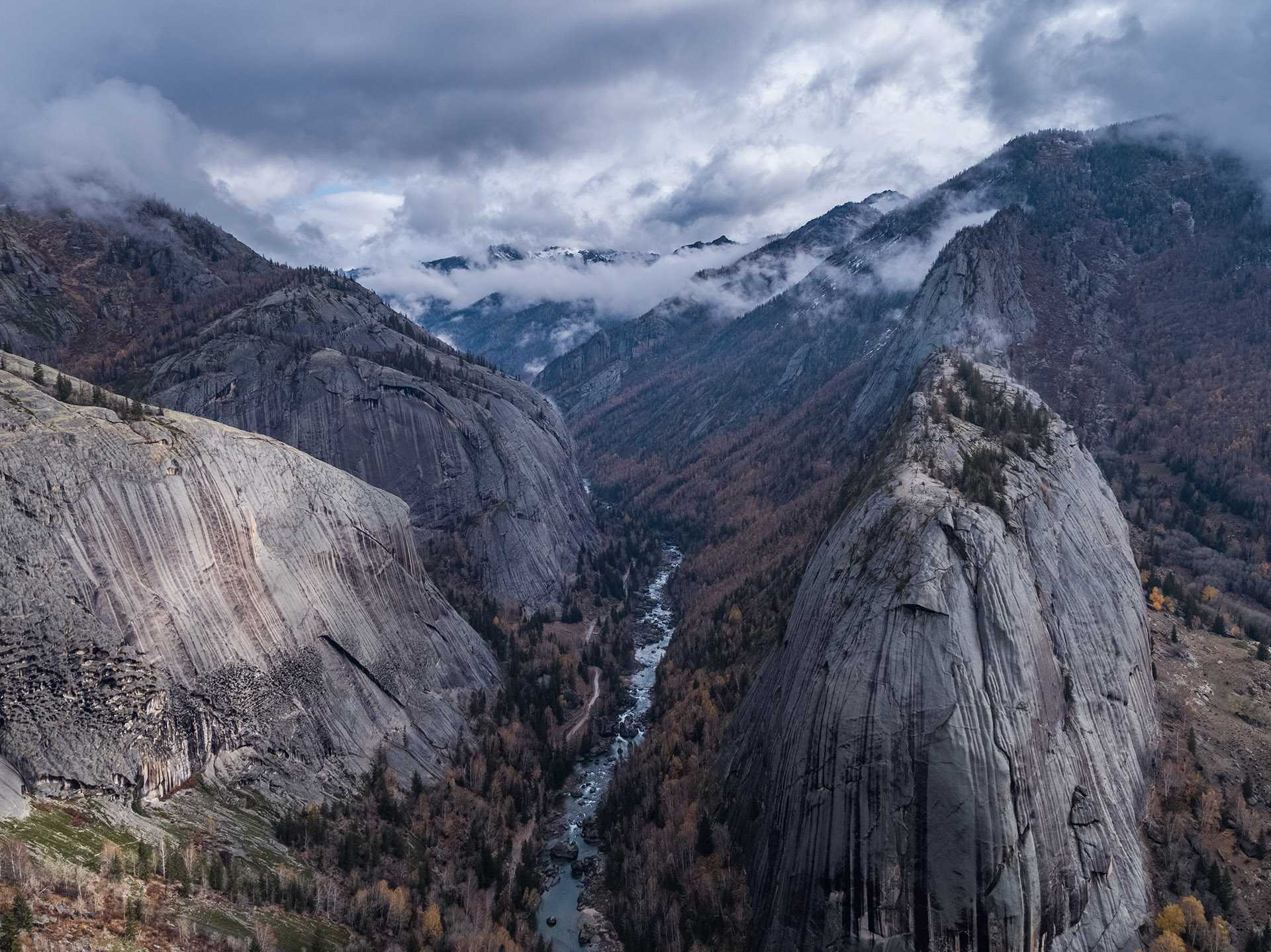 Skin of Earth: The inverted rock bell-China Story